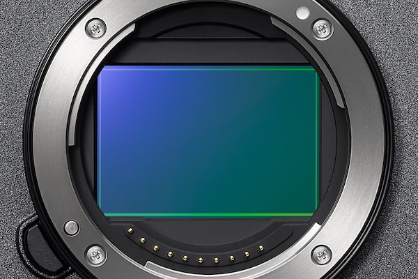 FX2 Full-frame Cinema Line camera | Sony Canada