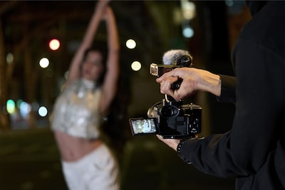 FX2 Full-frame Cinema Line camera | Sony Canada
